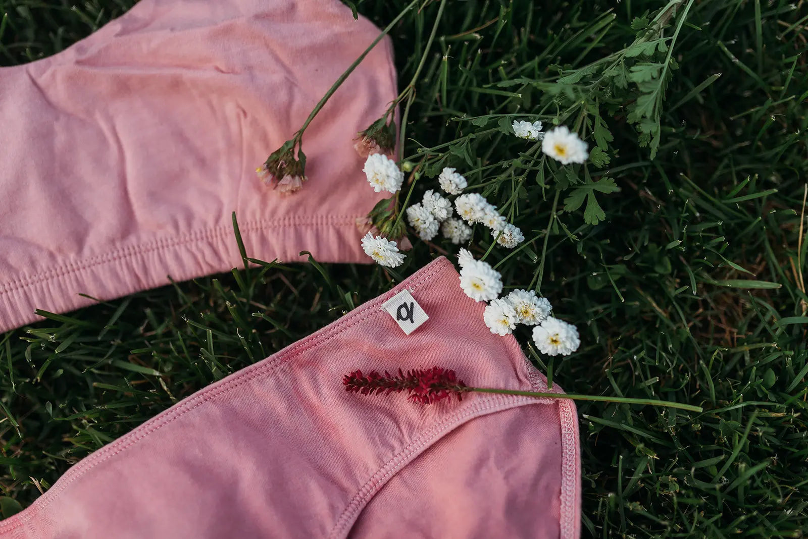 PFAS in Clothing: What It Is & How to Avoid Forever Chemicals – Q for Quinn